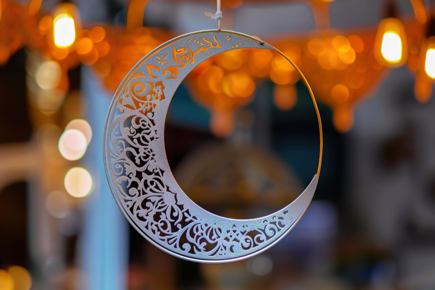 Understanding the Islamic Lunar Calendar: Significance, Sacred Months ...